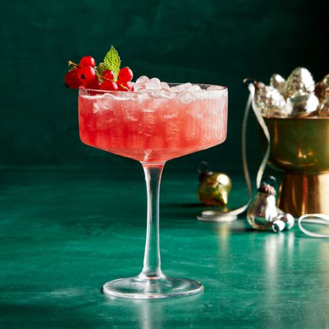 Recipe: Trisha's Cheers in a Cup Cocktail | Williams Sonoma