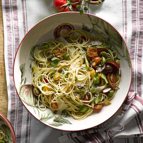 Fresh Spaghetti with Heirloom Tomatoes and Basil | Williams Sonoma