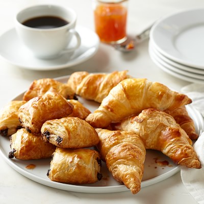 Galaxy Ready-to-Bake Mini Plain & Chocolate Croissants - Set of 40 ...