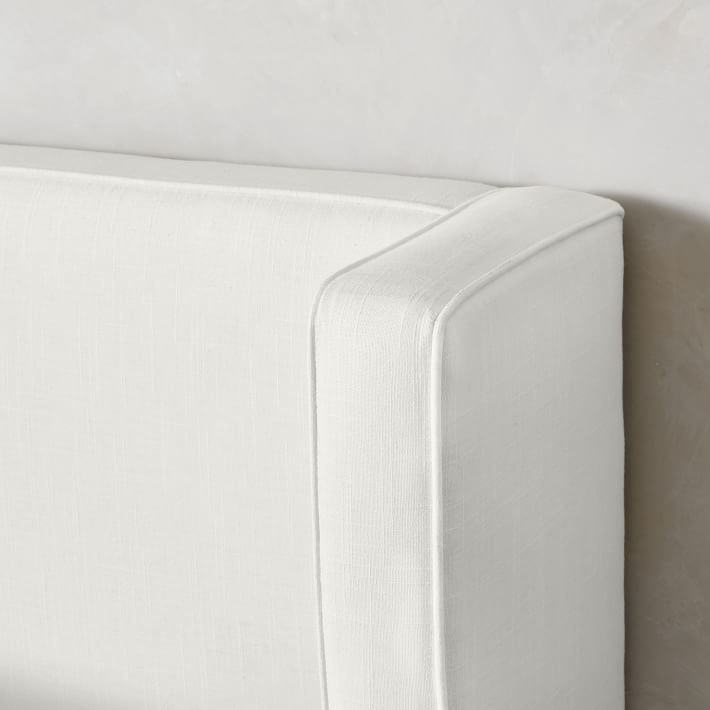 Presidio Tufted Bed | Luxury Beds | Williams Sonoma