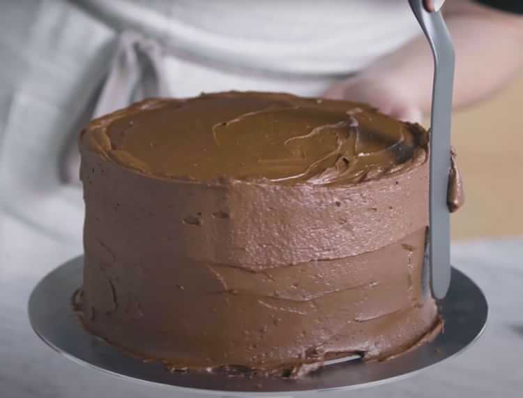 Williams Sonoma Goldtouch® Pro Nylon Cake Spatula | Williams Sonoma