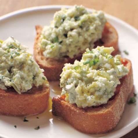 Fava Bean and Ricotta Crostini with Fresh Mint | Williams Sonoma