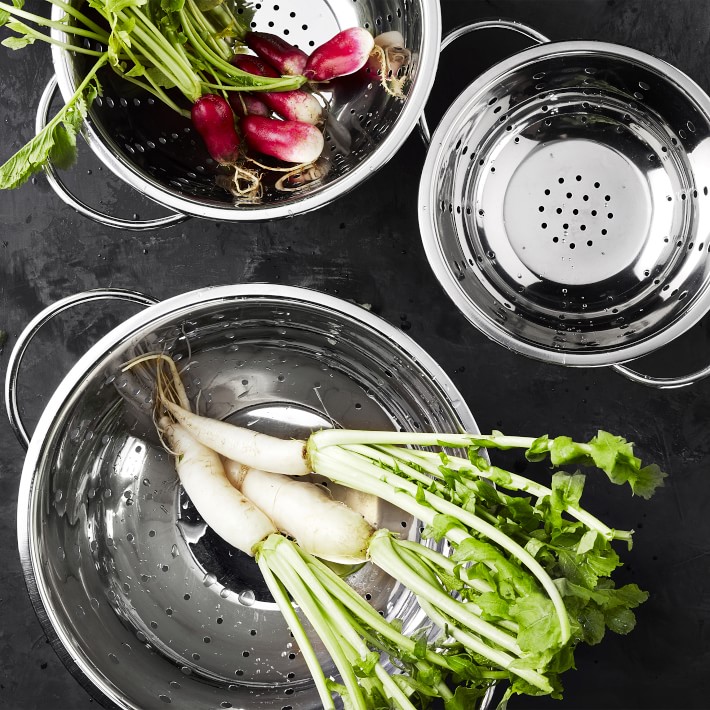 Open Kitchen by Williams Sonoma Stainless-Steel Colanders - Set of 3 ...