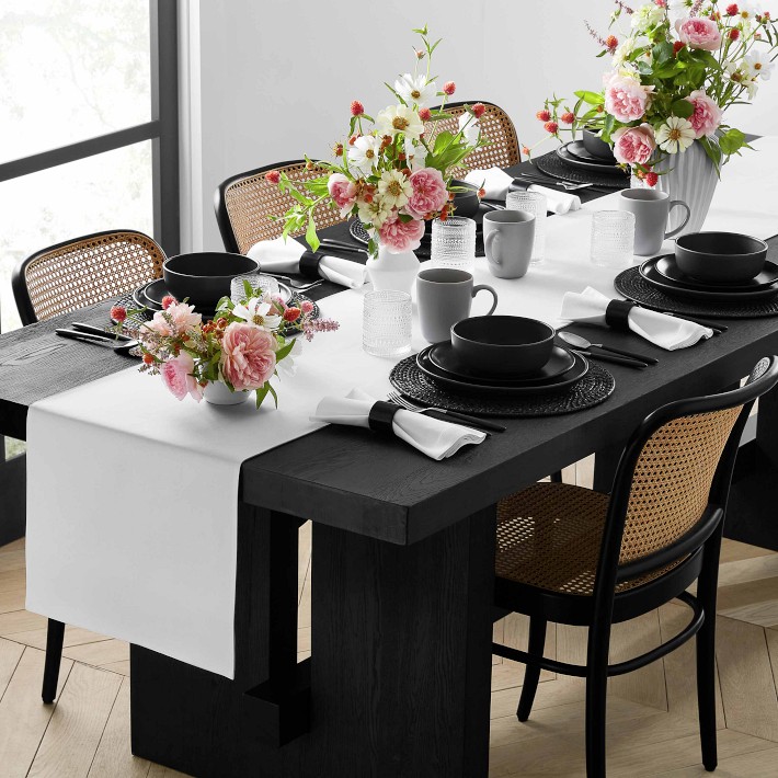 Hotel Table Runner | Williams Sonoma CA | Williams Sonoma