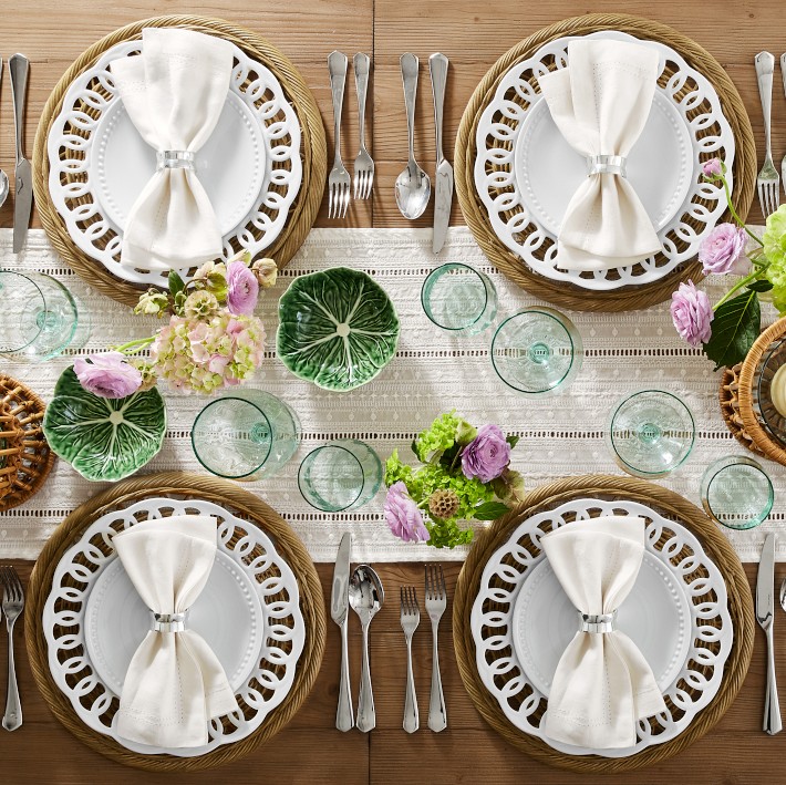 Heirloom Table Runner | Williams Sonoma