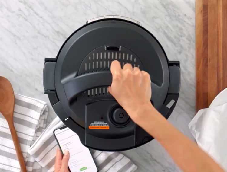 Instant Pot Pro Plus WiFi Electric Pressure Cooker, 6-Qt. | Williams Sonoma