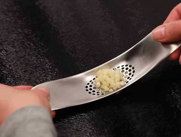 Joseph Joseph Garlic Rocker | Garlic Tools | Williams Sonoma