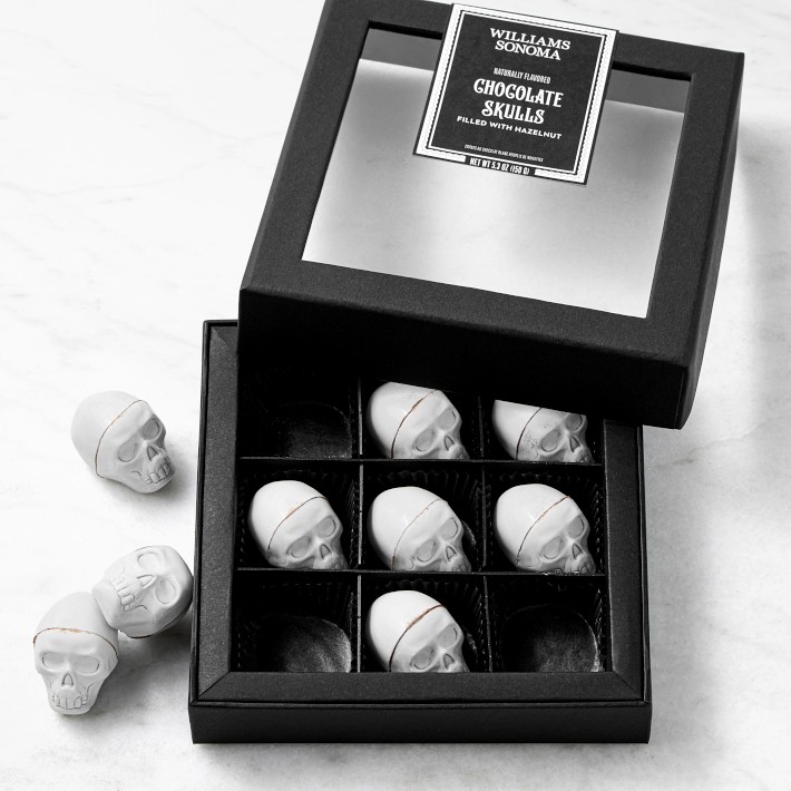 White Chocolate Skull Box 9 Pieces | Williams Sonoma