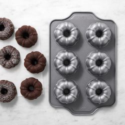 All-Clad Pro-Release Nonstick Mini Cake Pan, 6-Well | Williams Sonoma